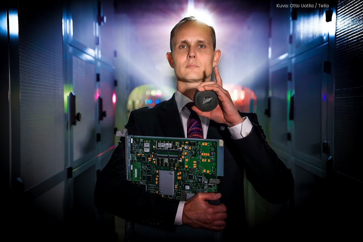 Smart puck data changes sports media profoundly – How does a hockey studio host use Wisehockey ...